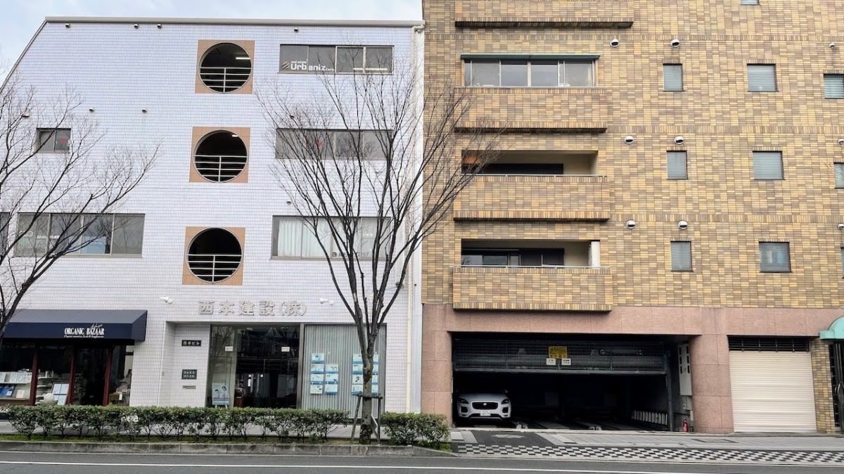 JR芦屋駅ちかく山手幹線ぞいのヘアサロン「KUVEL」が移転してる。同じ山手幹線ぞいの150m西 – 芦屋つーしん