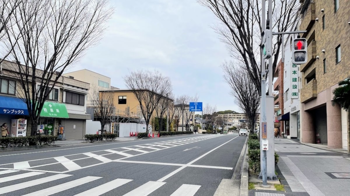JR芦屋駅ちかく山手幹線ぞいのヘアサロン「KUVEL」が移転してる。同じ山手幹線ぞいの150m西 – 芦屋つーしん