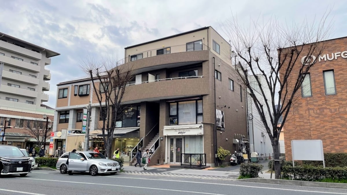 JR芦屋駅ちかく山手幹線ぞいのヘアサロン「KUVEL」が移転してる。同じ山手幹線ぞいの150m西 – 芦屋つーしん