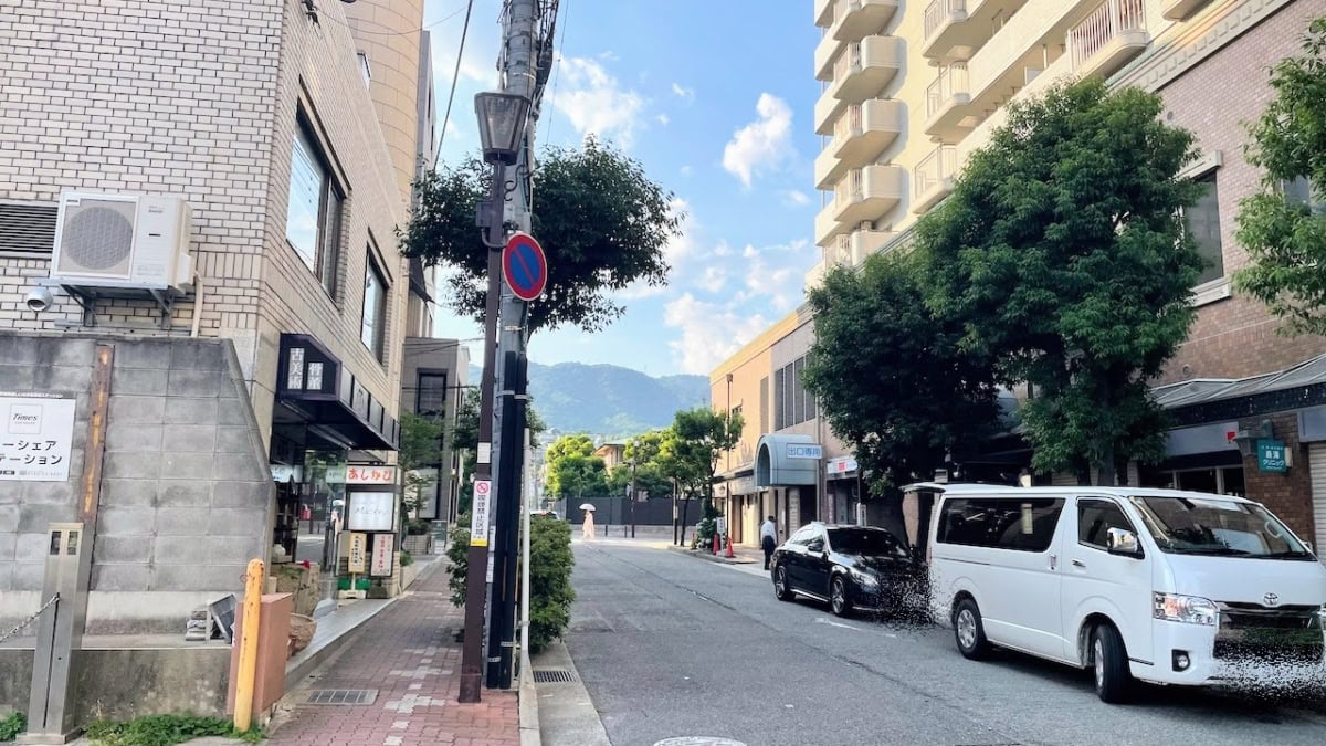 JR芦屋駅前のテニスショップ「Boo工房 芦屋店」がラポルテ西館へ移転するみたい。現店舗では6/29（土）まで営業、新店舗は7/11（木 ...